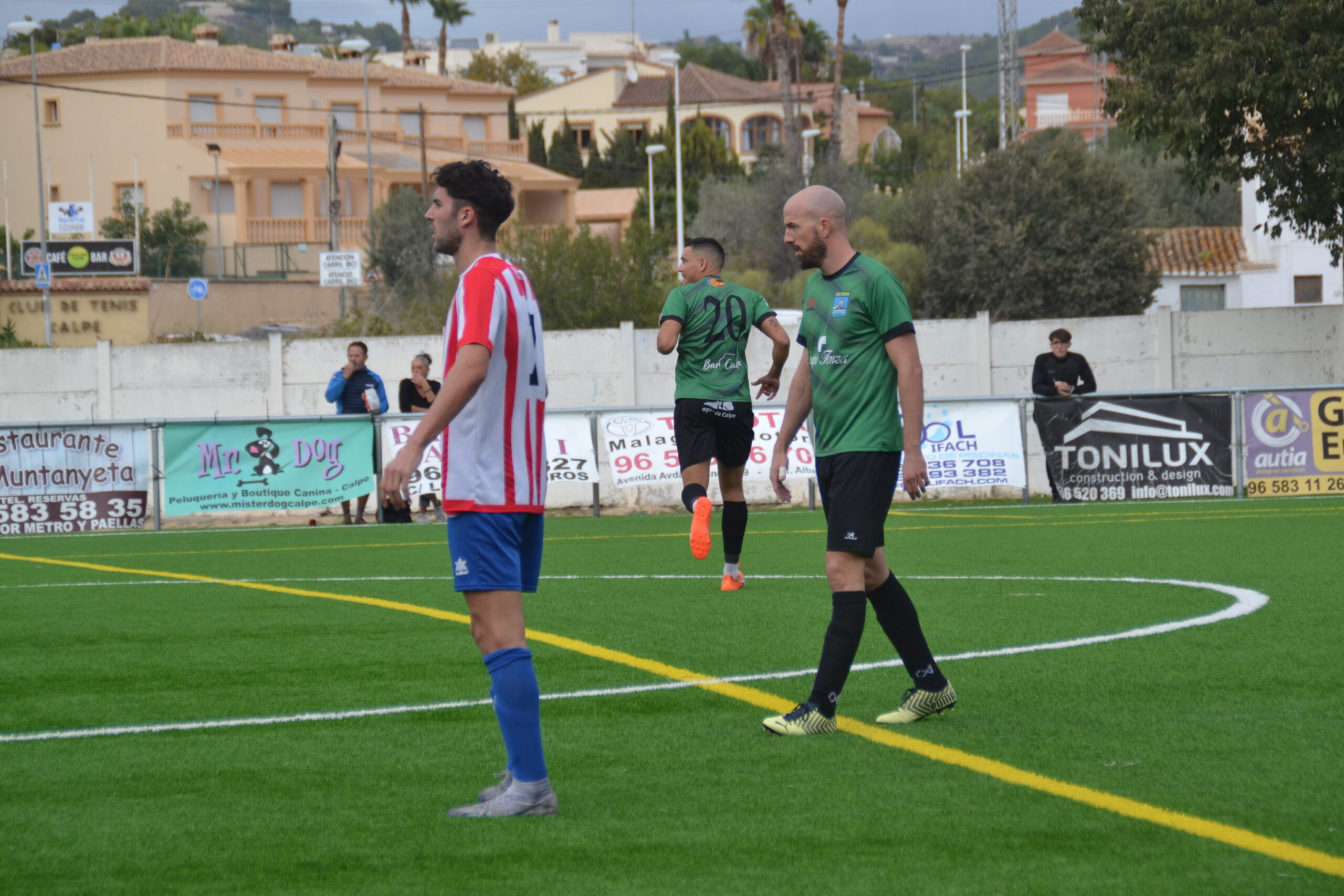 Duelo clave para la promoción de ascenso: UD Calpe-Redovan CF | Ràdio ...