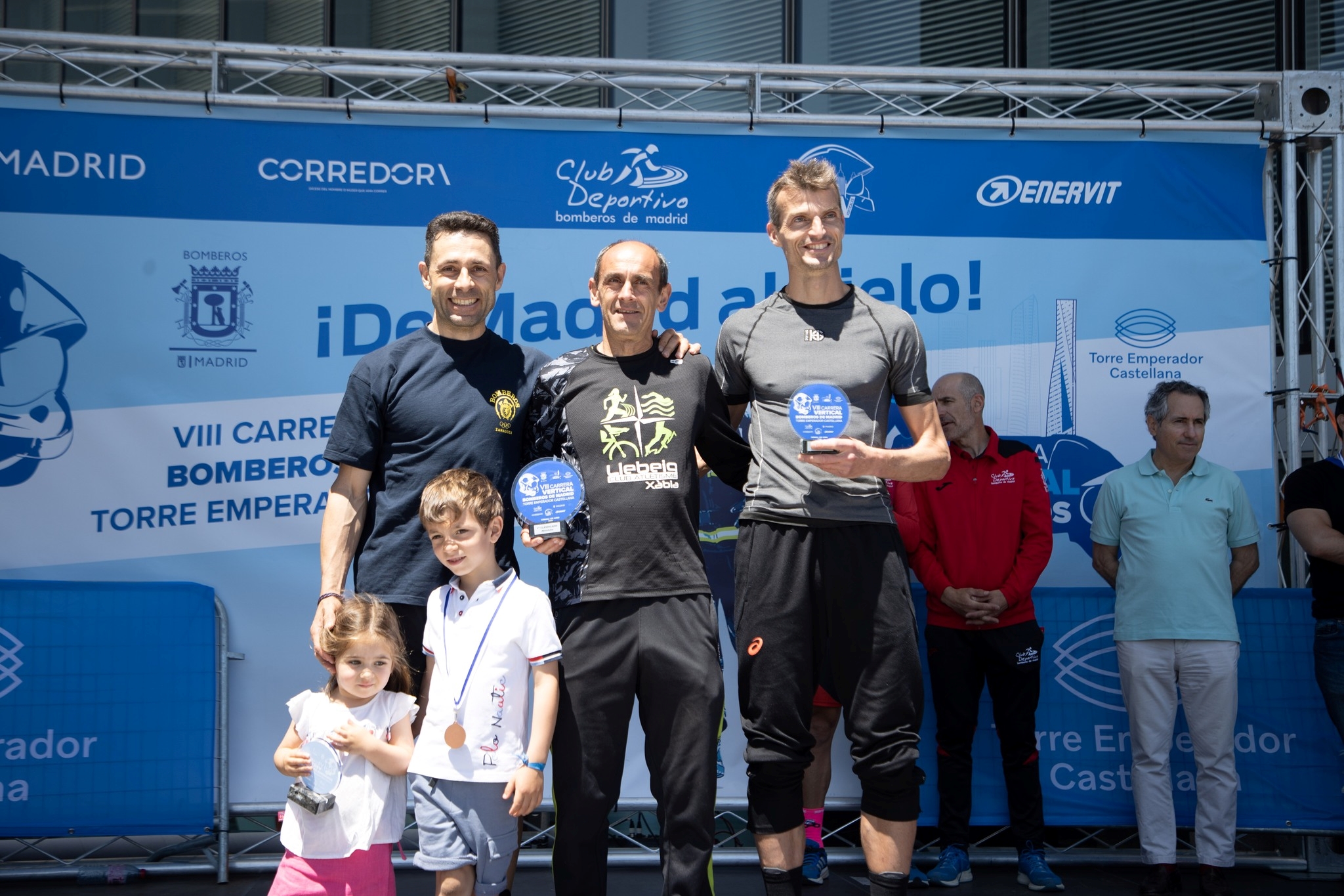Triomf Vertical a Madrid: Ignacio Cardona domina la Torre Emperador ...